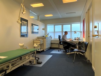 Lægerne 2920 - Mads Klem Thomsen & Volker Scheele — Godadgang